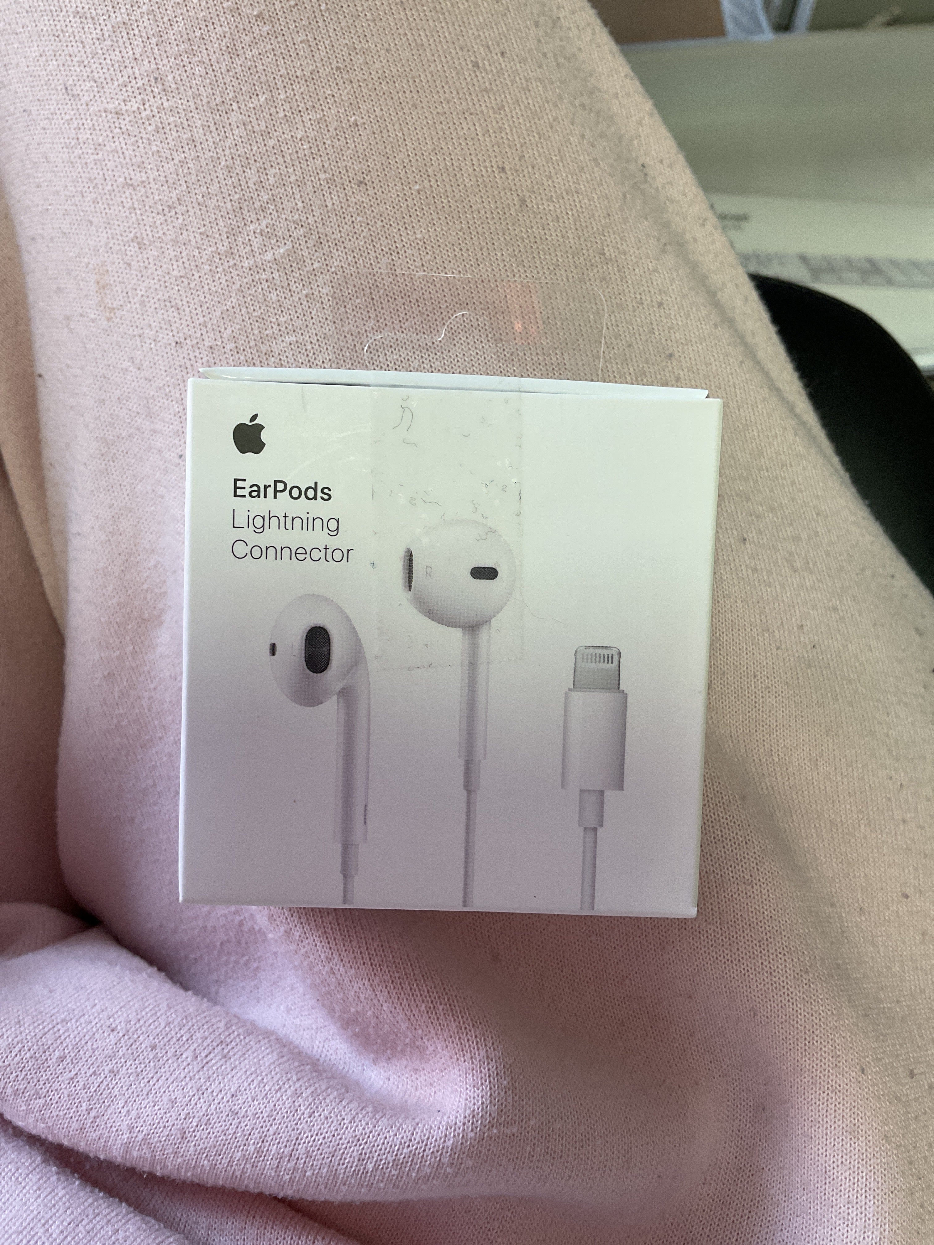 Apple Wired EarPods with Lightning Connector – Discount 70 Online