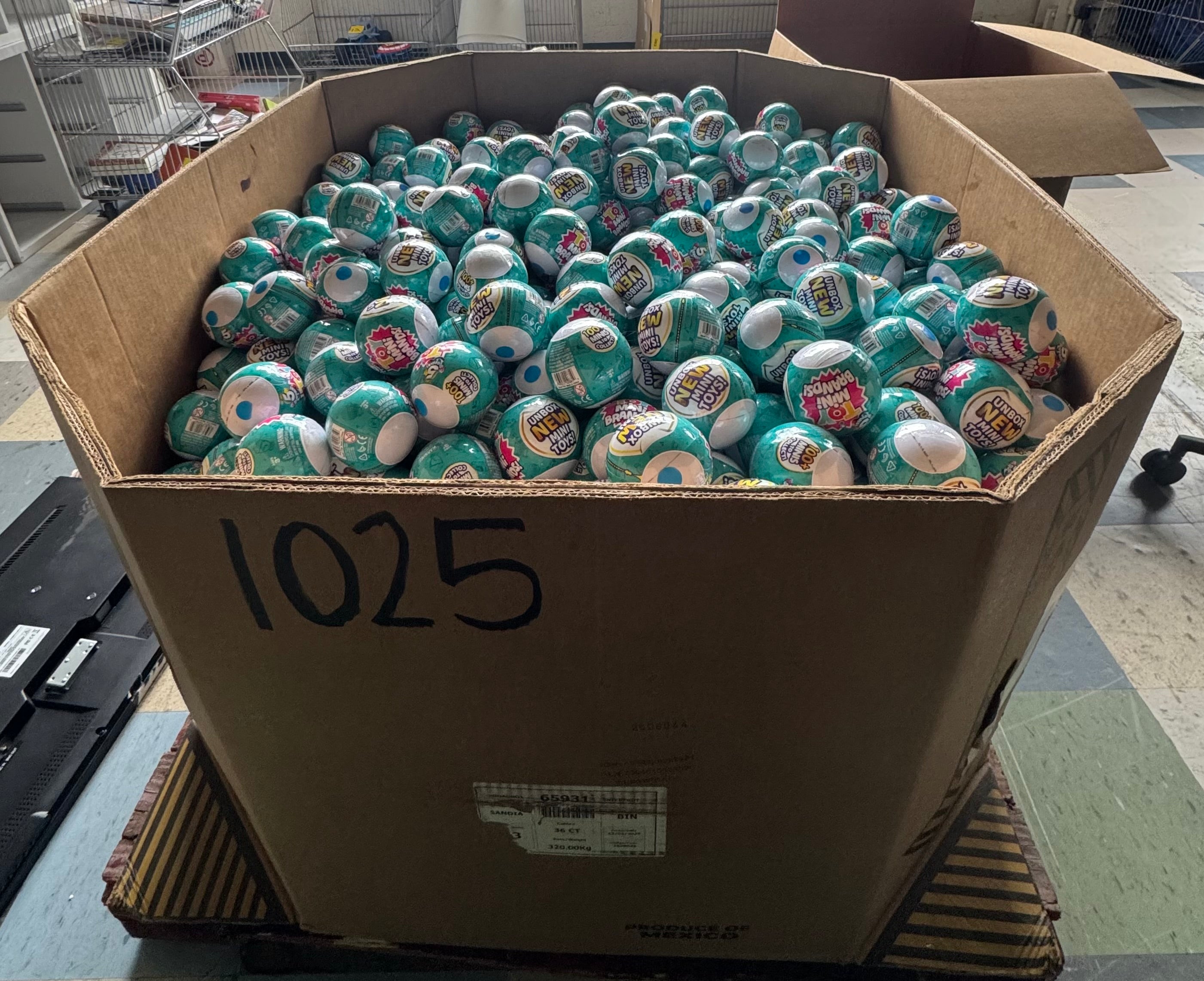 PALLET - Mini Brands Surprise Balls - 1025ct – Discount 70 Online