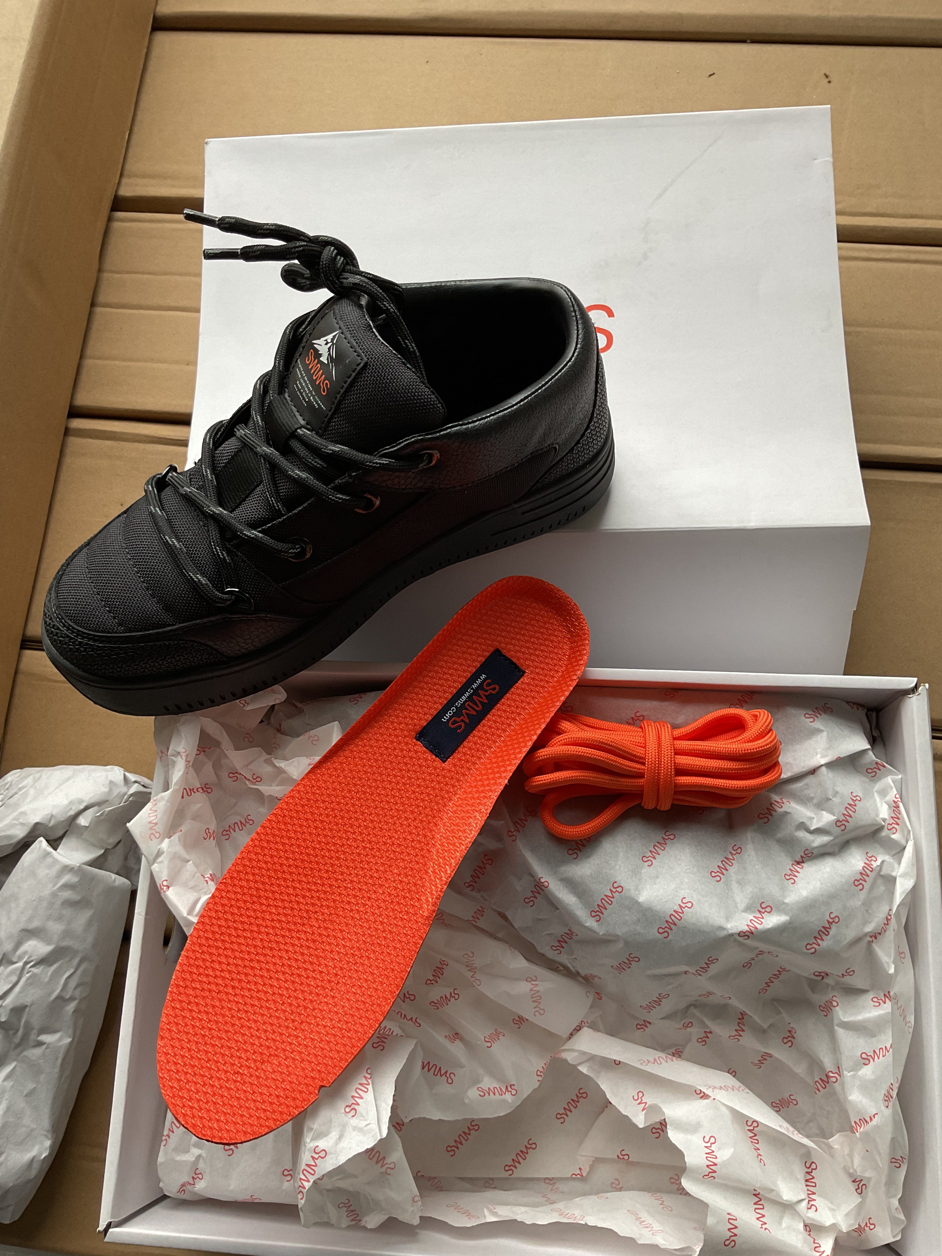 SWIMS Black Snow Runner Low (Size Variation) Men’s, With Removable Ins ...