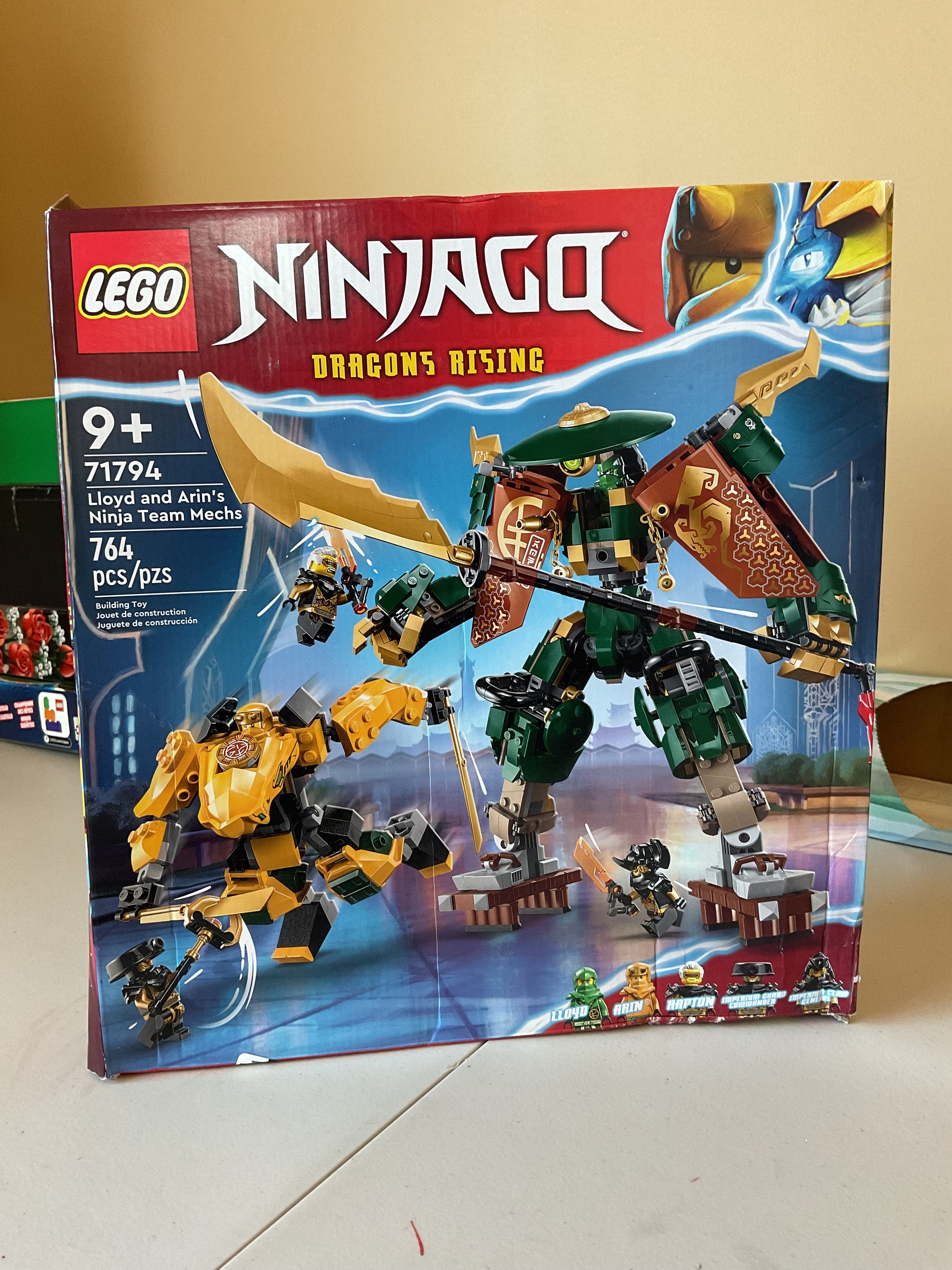 LEGO NINJAGO Lloyd and Arin's Ninja Team Mechs Ninja Building Toy 7179 ...
